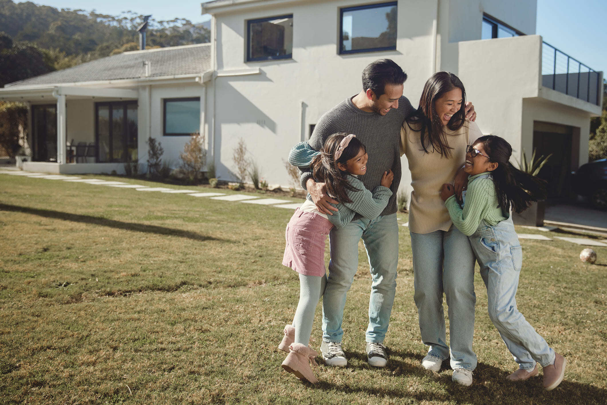 How to Dominate a Neighborhood with Circle Farming